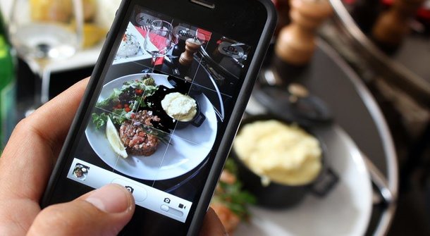 Food selfies giving Kiwi eateries free publicity - PR Expert ...